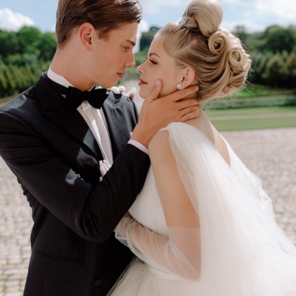 Extravagant Wedding Editorial in Chateau De Villette - Anna Roussos