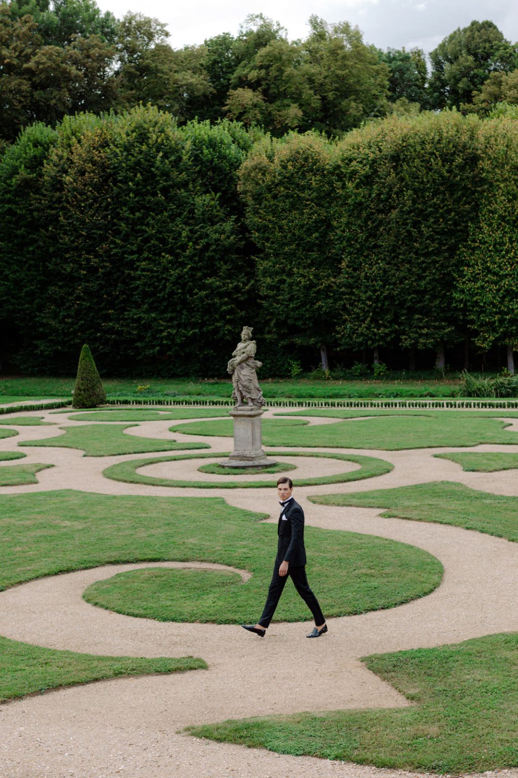 Extravagant Wedding Editorial in Chateau De Villette - Anna Roussos